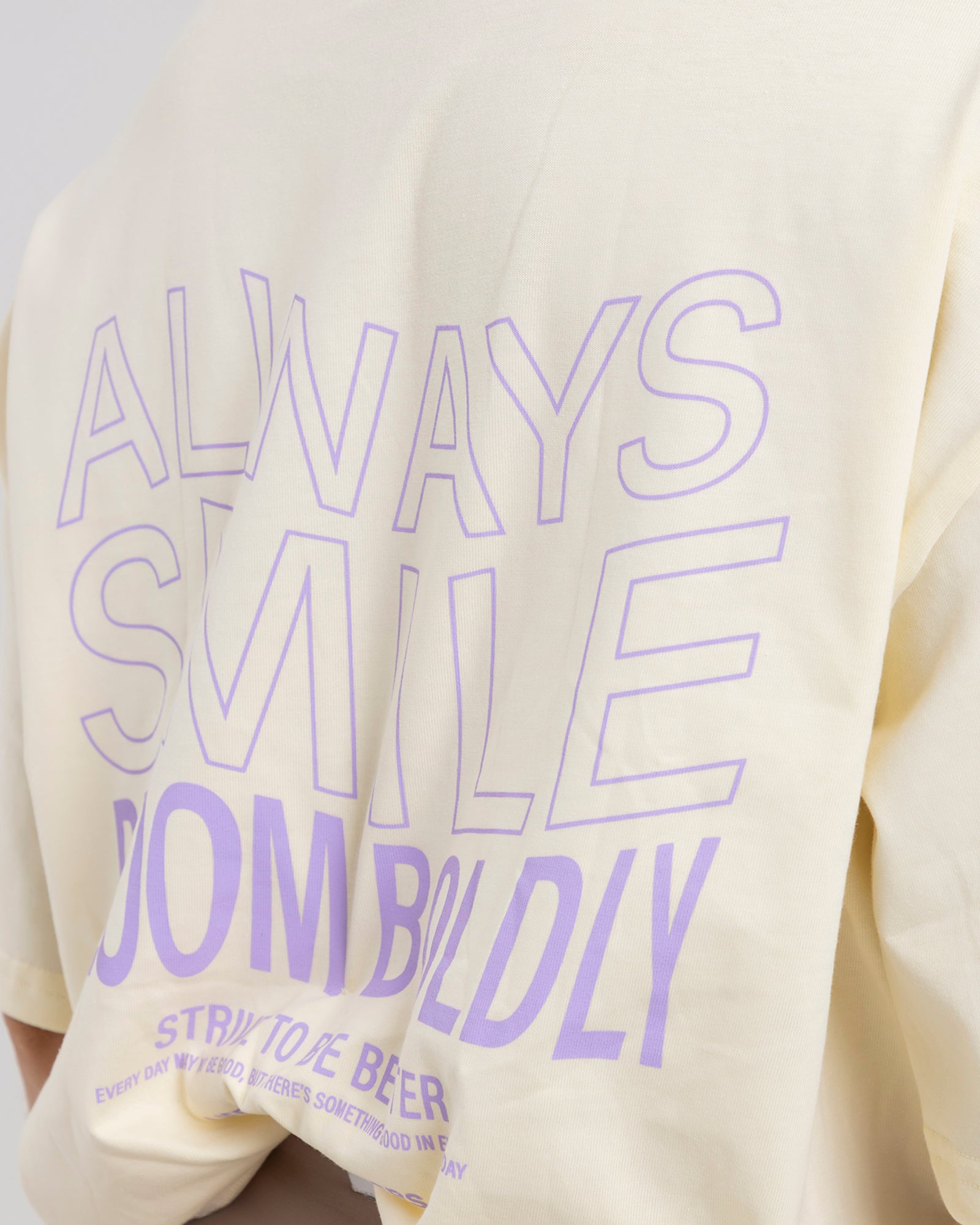 Camiseta oversize Always Smile amarillo butter new dawn FIBER